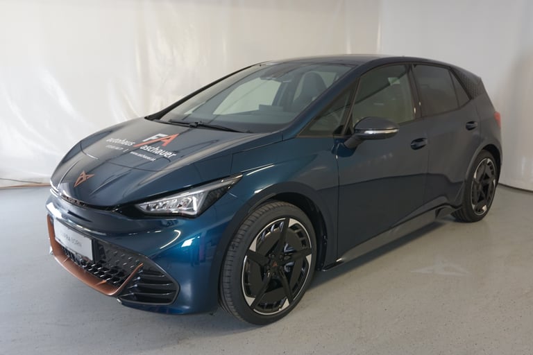 CUPRA Born in mittelblau - metallic gebraucht in Arbing für € 36.950 ...