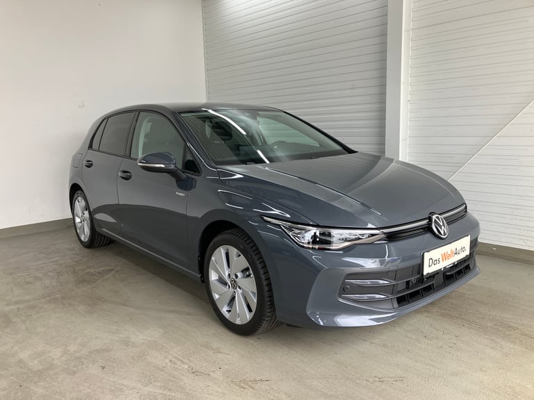 VW Golf in mittelgrau - metallic gebraucht in Hallein für € 32.890 ...