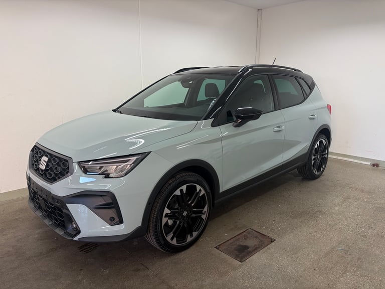 Wunderbar Seat Arona Grau Fotos