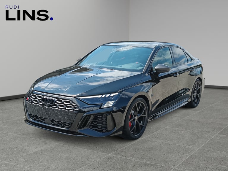 Audi RS3 in schwarz - metallic-perleffektno gebraucht in Nüziders für € ...